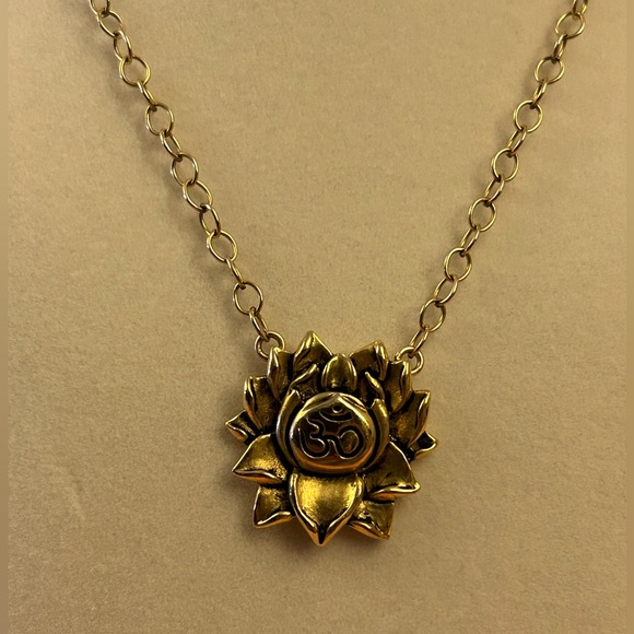 Jessica Elliot | Jewelry | Jessica Elliot Gold Tone Lotus Glower ...